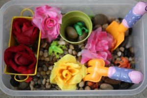 Sensory Bin Extravaganza! | The Picky Apple
